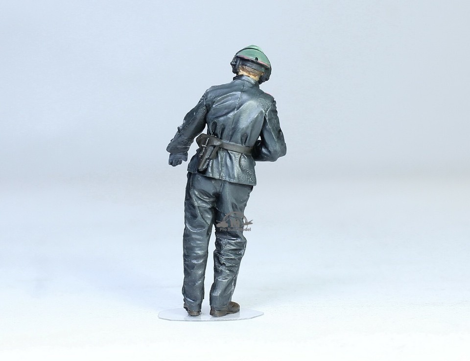 PreSale German SS Panzer Commander (02 Figures) WW2 1:35 Pro Built ...