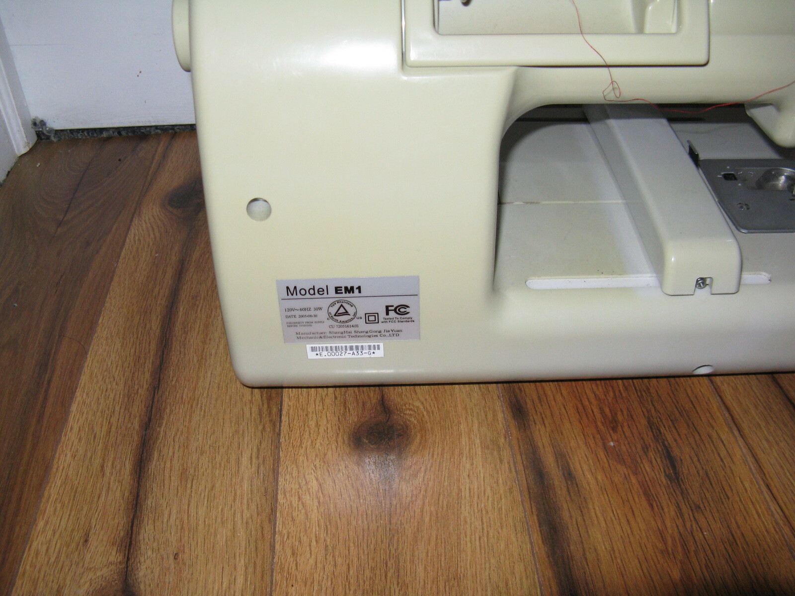 Emotions EM1 Embroidery Sewing Machine Marie Osmond Rare Works Manuals ...