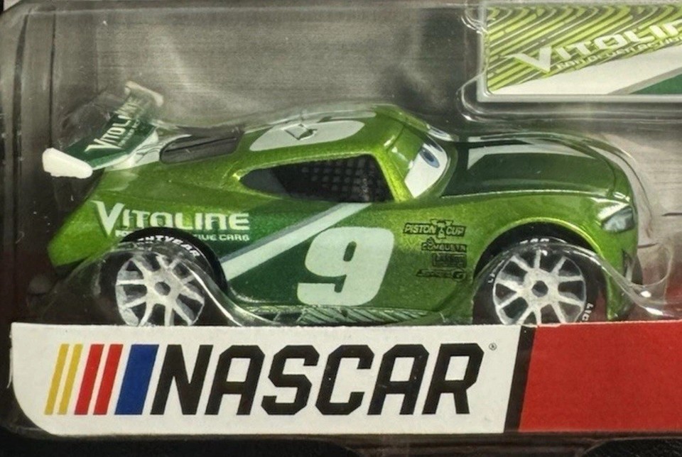 DISNEY/PIXAR CARS NASCAR SERIES CHASE RACELOTT 9 VITOLINE | eBay