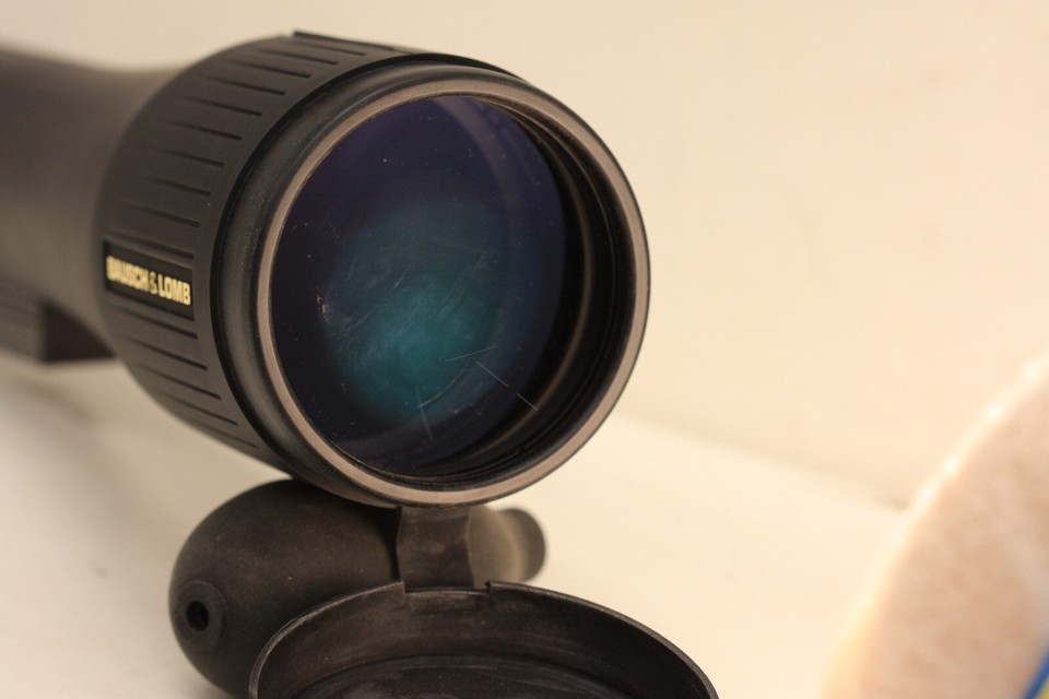 BAUSCH & LOMB elite.....15-45 X 60 mm ZOOM spotting scope.. FANTASTIC ...