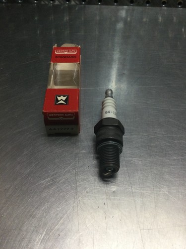 WESTERN AUTO WIZARD SPARK PLUG SET OF 8 64-1277-9 t019 | eBay