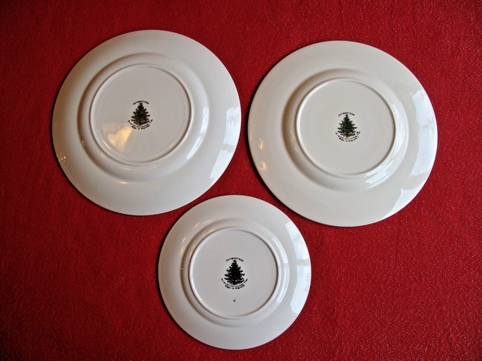 Set Of 3 ‘Original Christmas Tree’ Cuthbertson Side Plates. One 6" and ...
