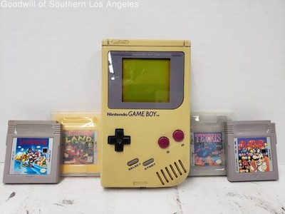 Nintendo Original GameBoy Handheld Console Bundle w/ 4 Game Cartridges ...