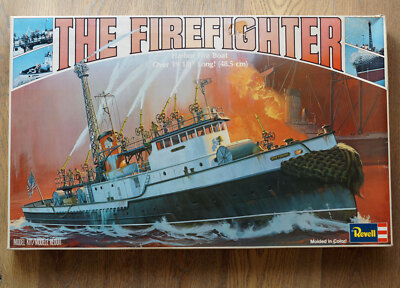 REVELL H-5200 VINTAGE KIT The Firefighter Harbor Fire Boat , Over 19 1/ ...