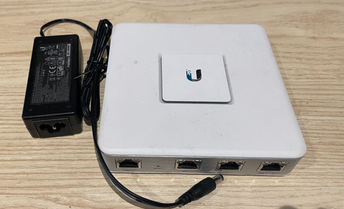 Ubiquiti UniFi USG 3P Cloud Managed Enterprise Security Gateway ...