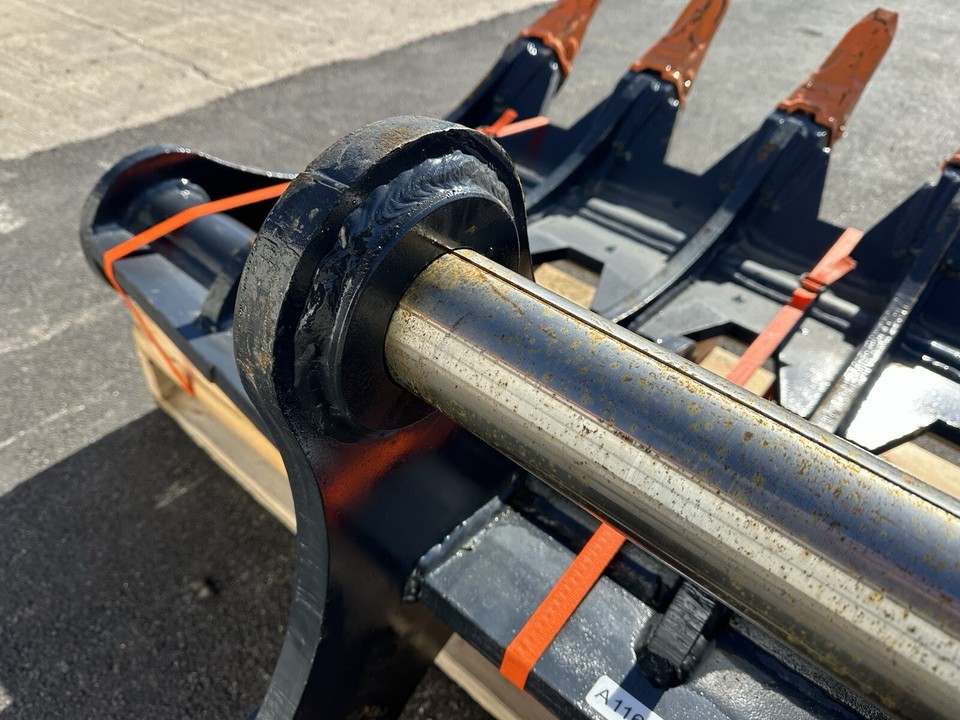 New 67" Root Rake Excavator Rake, 7 tines Caterpillar 319 320 321 322 ...