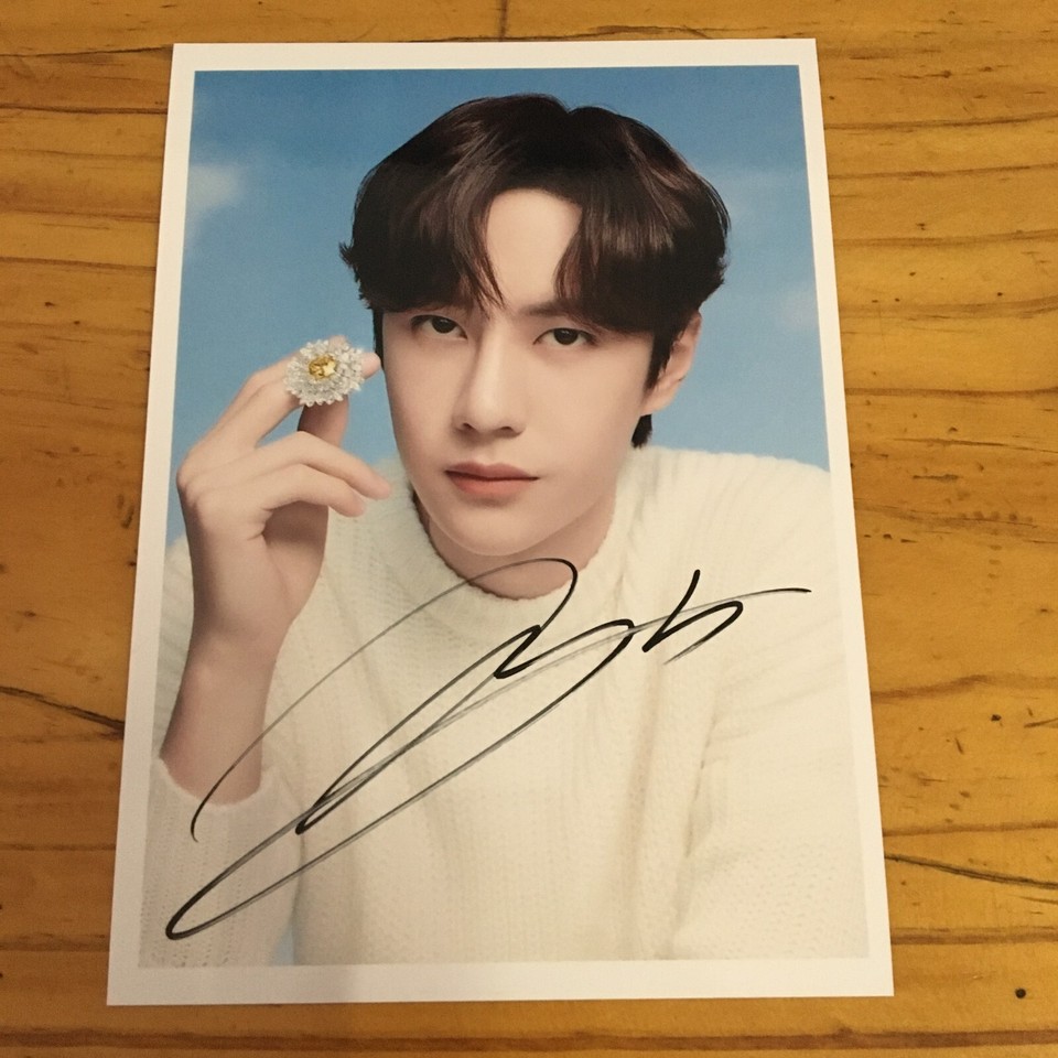 WANG YIBO YI BO PHOTO CARD PICTURE SIGNED AUTOGRAPHED COLLECTION 5*7 ...