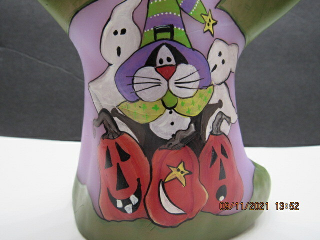 FENTON ART GLASS 2017 HALLOWEEN LAVENDER SATIN GHOST FIGURINE OOAK!!🎆 ...