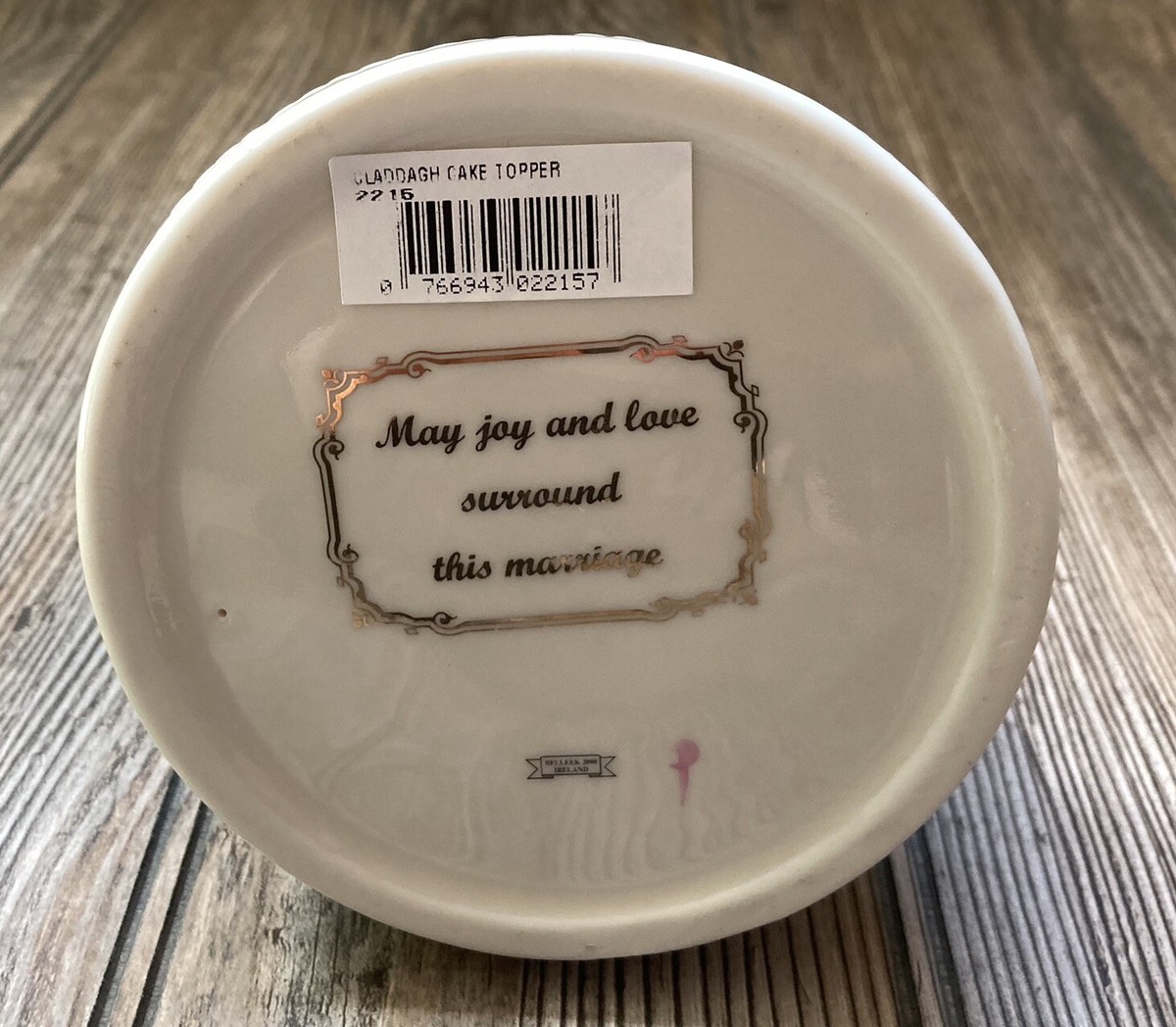 Claddagh Cake Topper Guide To Wedding Cake Toppers