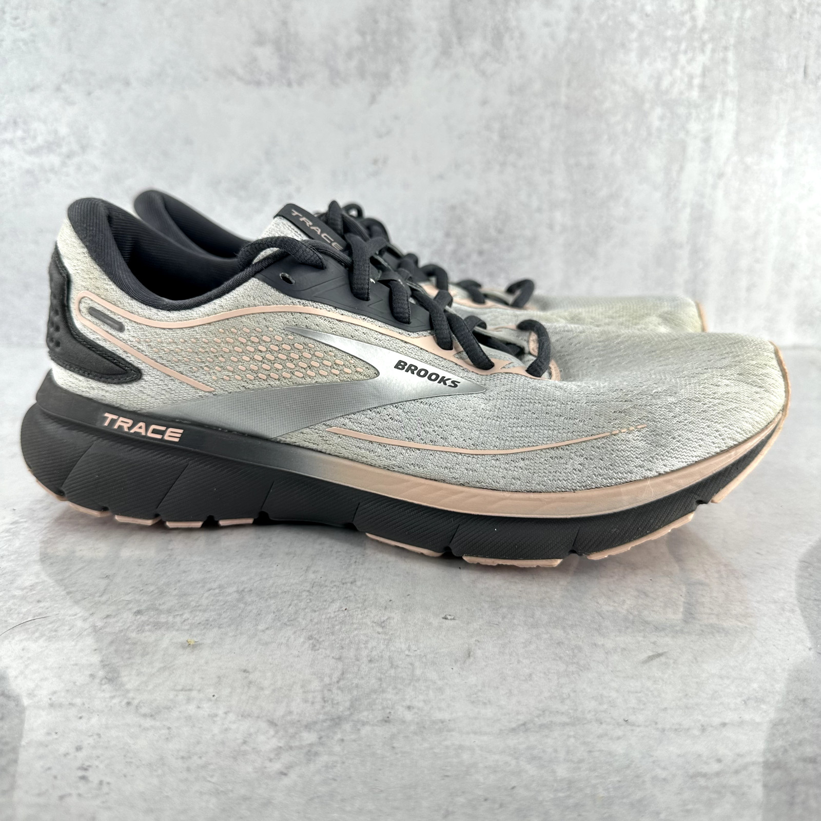 Brooks Trace 2 Womens 10B Running Shoes Gray Sneakers… - Gem