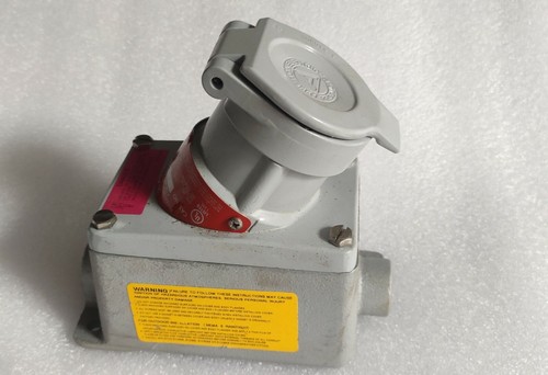 Appleton CPR23 RECEPTACLE INTERLOCKED WITH SWITCH FOR HAZARDIOUS ...