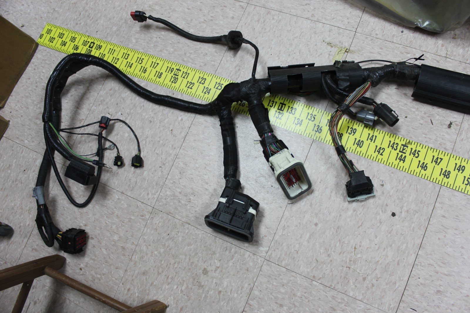 New OEM Ford Main Engine Compartment Wiring Harness 4C24-12A581-P260-F ...