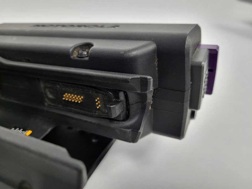 Motorola Vehicle Adapter NNTN8527A w/Mount for APX 8000/XE, 6000/XE/Li ...