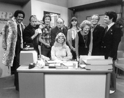 WKRP in Cincinnati Studio Cast Photo Poster Framing Print 8 x 10 | eBay