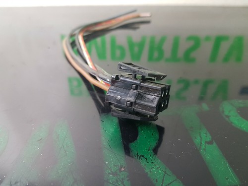 USED GENUINE BMW 5 POL SOCKET HOUSING 61138377762 / NEXT DAY DISPATCH ...
