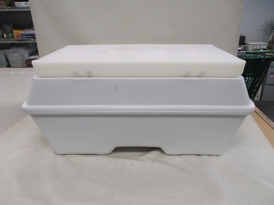 MOELLER MARINE WHITE 72 QT SWING BACK COOLER / LIVEWELL SEAT ST2200 ...