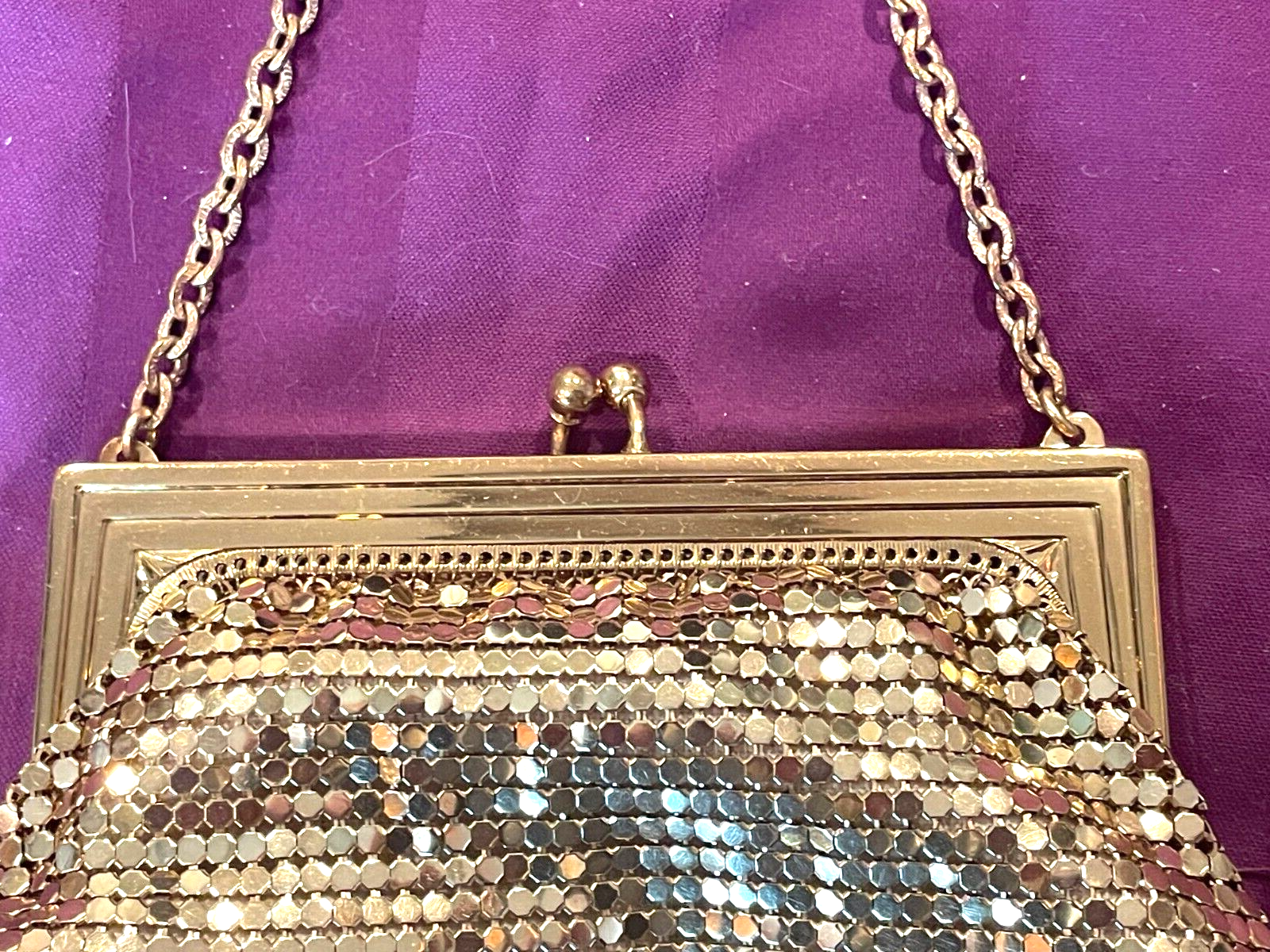 VINTAGE MINT CONDITION WHITING & DAVIS GOLD MESH EVENING BAG PURSE-FREE ...