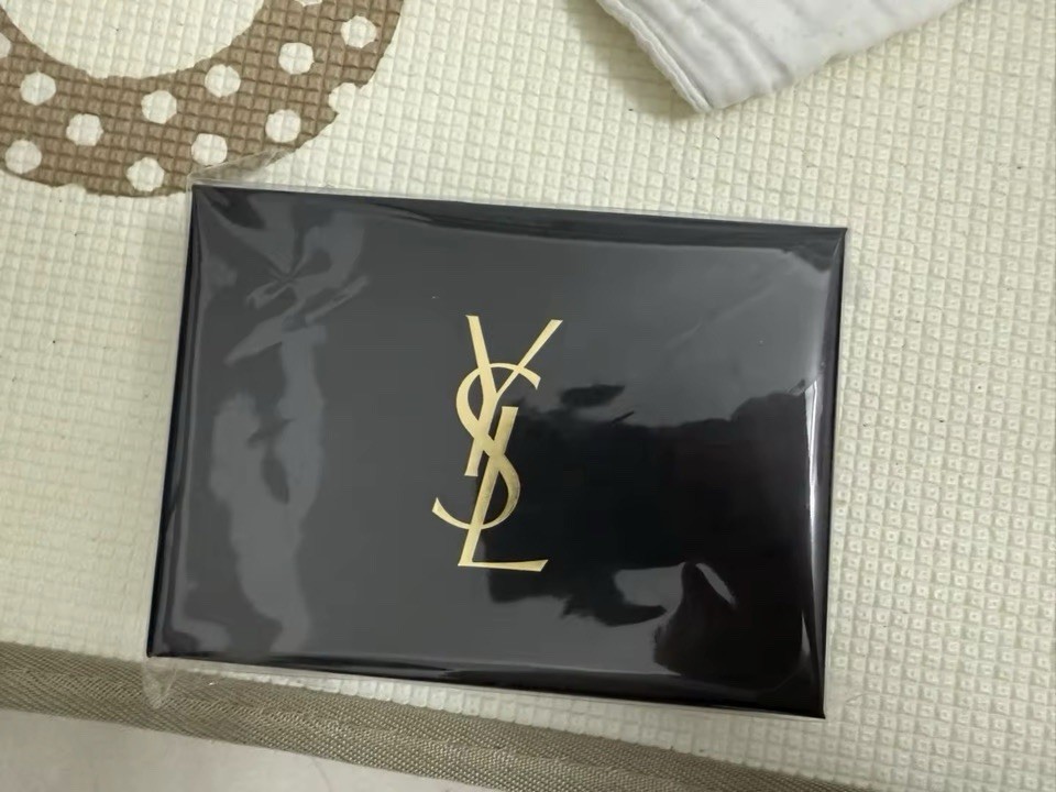 YSL perfume gift set Gift idea Black Opium + YSL Libre + YSL Mon Paris ...