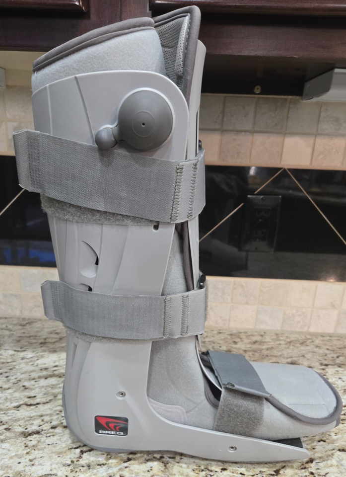 Breg Genesis Tall Orthopedic Walker Boot 3 Strap w/Pump Size Large ...