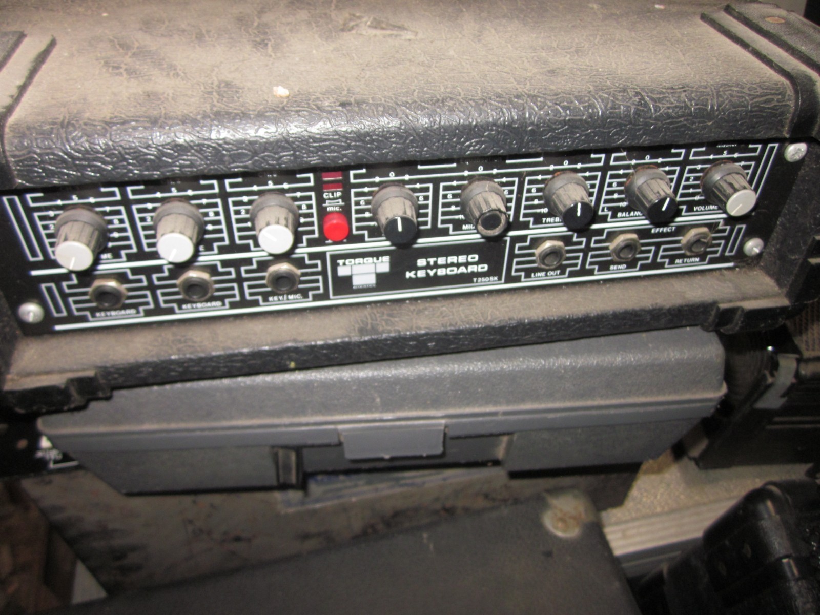 amplifier Peavey XM6, Torque T250SK pulsar dimmer multiplexer spotlight ...