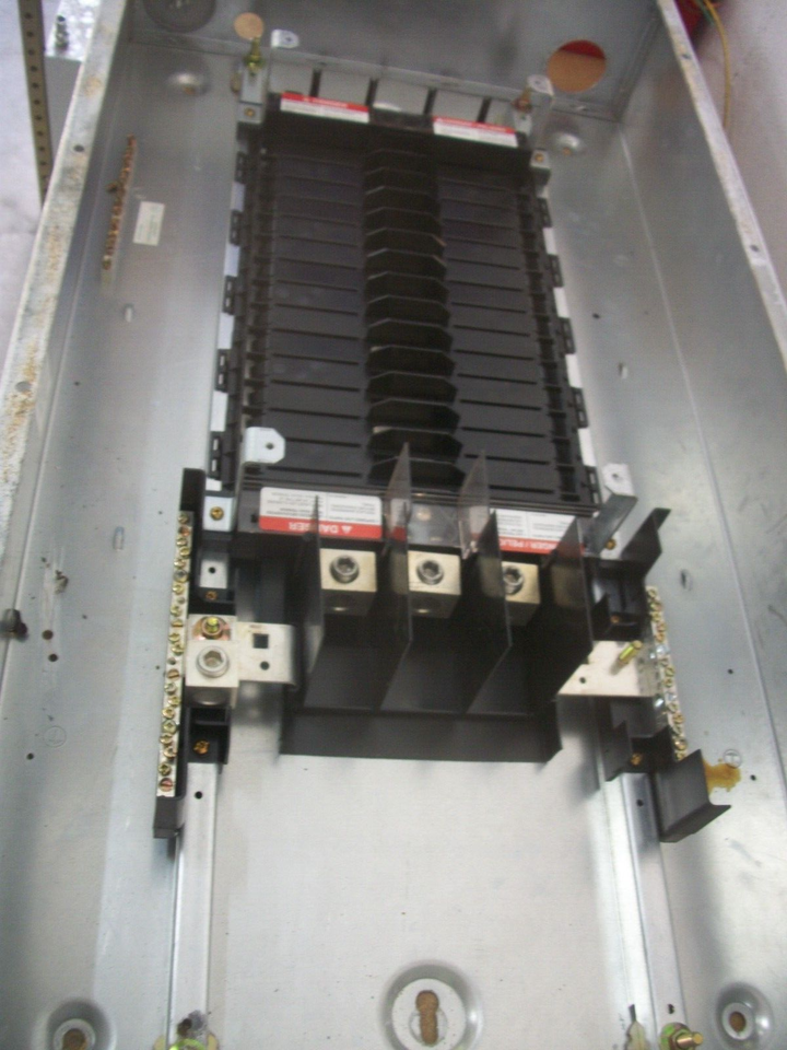 SQUARE D NF LOAD CENTER PANELBOARD NF430L2C 250AMP 600Y/347/240VOLT 3PH ...