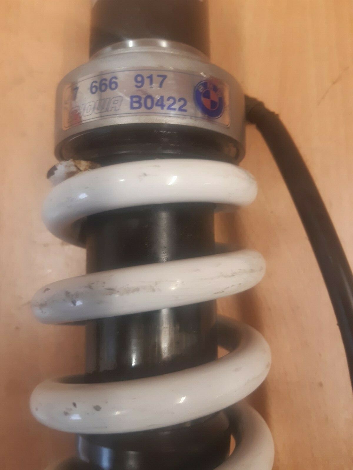 BMW R1150R ROCKSTER & R850R 2002 CLASSIC SHOWA B0422 REAR SHOCK ...