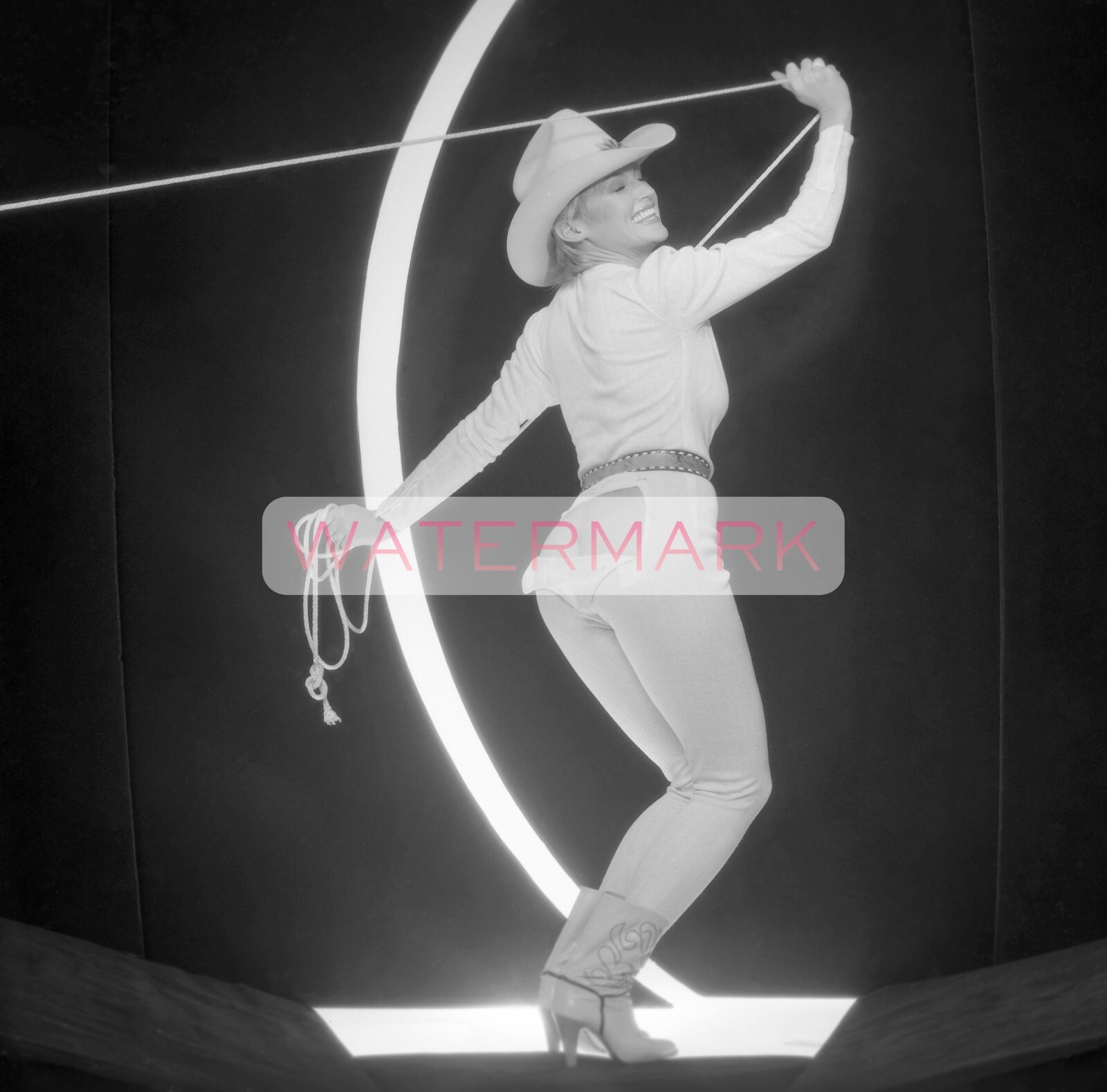 CIS RUNDLE Sexy Lasso Portrait ** HI-RES Pro Archival Print (8.5"x11 ...