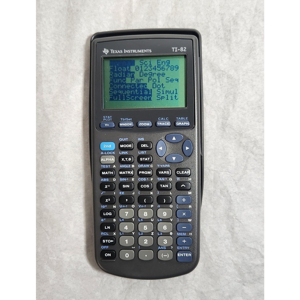 Texas Instruments Vintage TI-82 Graphing Calculator With Cable 1993 New ...