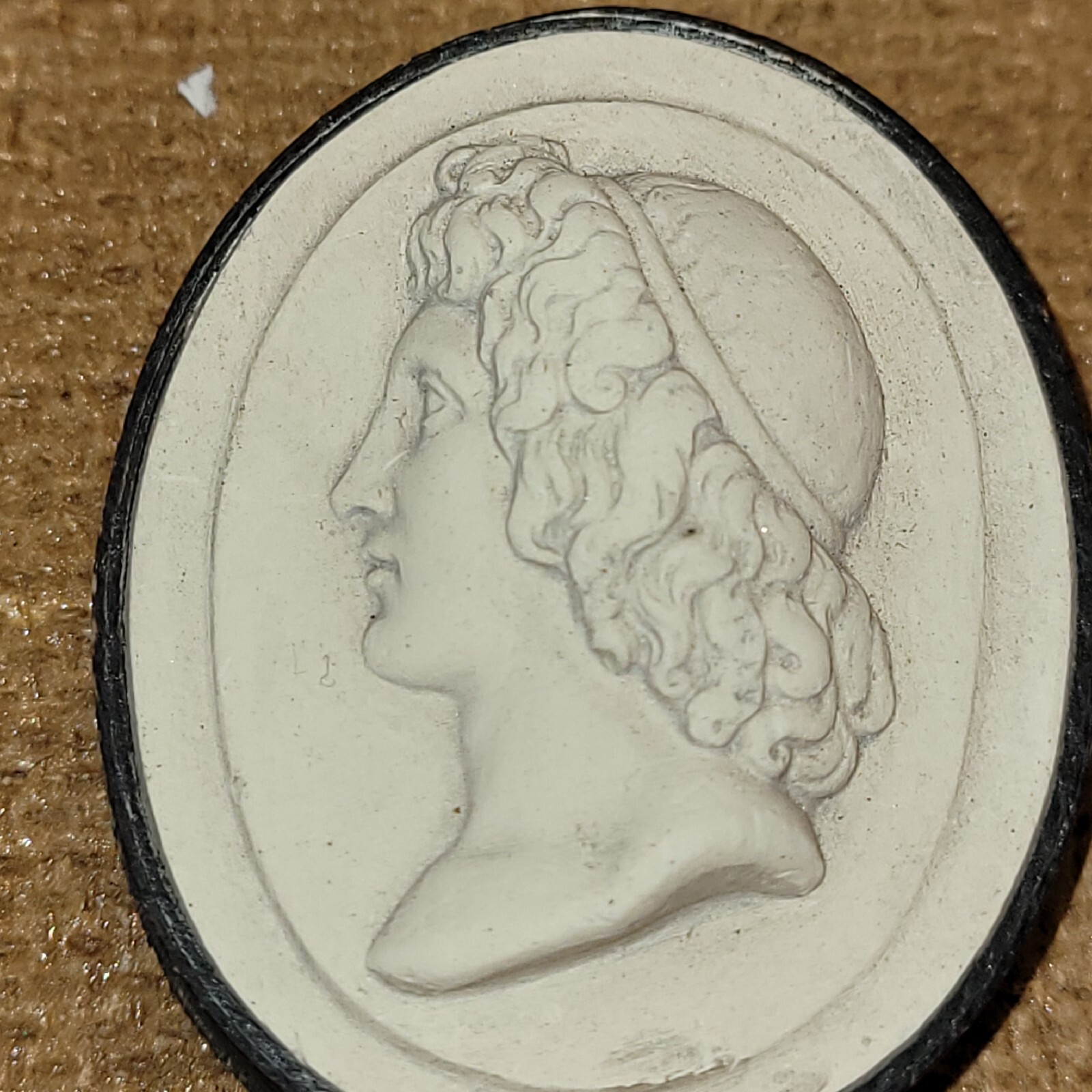 ANTIQUE PLASTER CASTS OF CARVED AND ENGRAVED CAMEOS - Gem