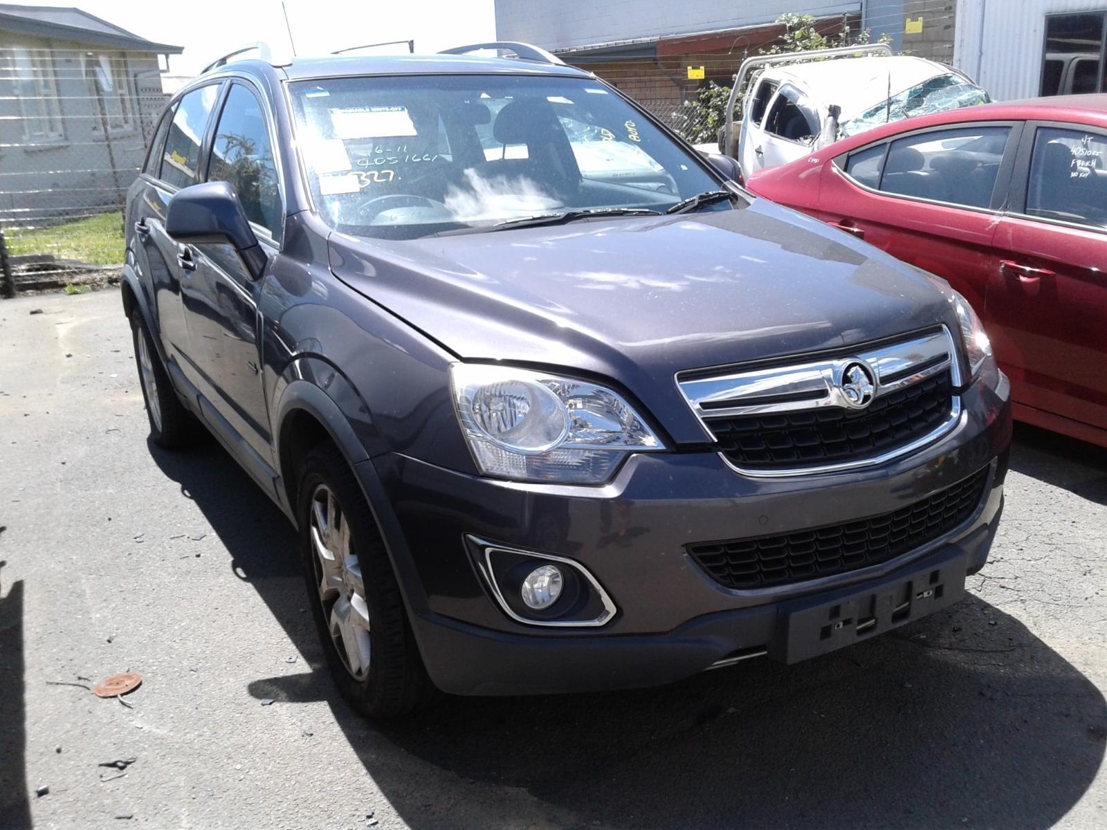 HOLDEN CAPTIVA OWNERS HANDBOOK CAPTIVA 5 (VIN KL3D), CG, 01/11-06/18 11 ...