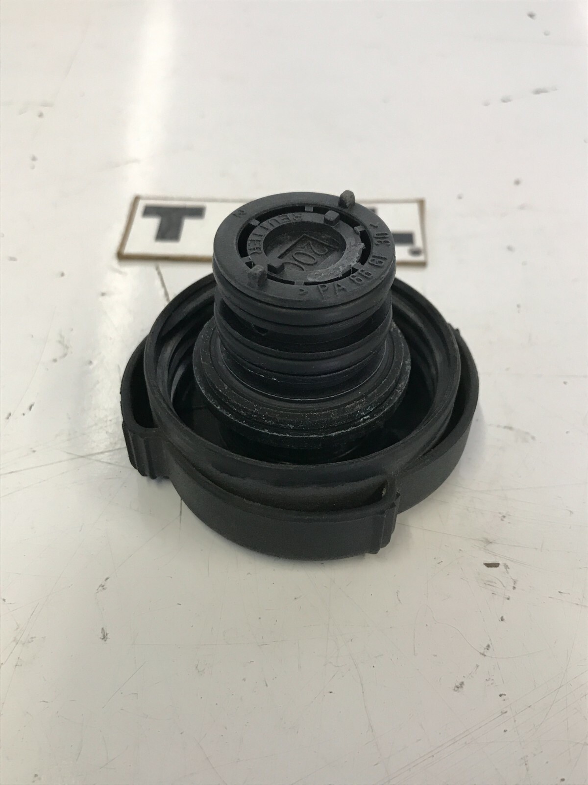 Genuine BMW e46 325CI RADIATOR Cap 17117639022 17-11-7-639-022 | eBay