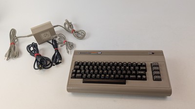 Commodore 64 Computer Console with Box, Boxed Accessories and More ...
