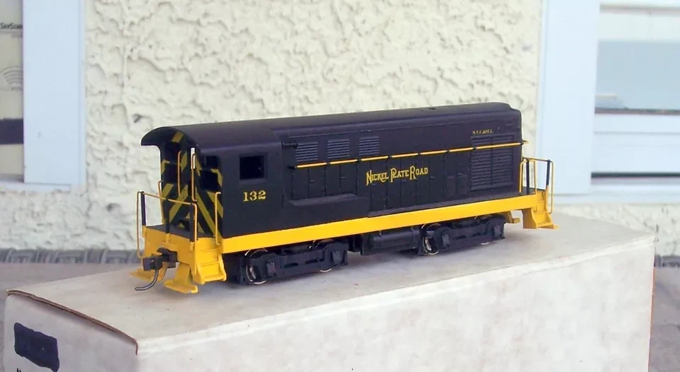 Nickel Plate Road Fairbanks Morse H-10-44 HO Scale Kato Cary Locomotive ...