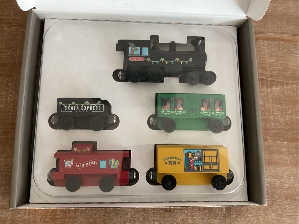 Whittle Shortline Railroad 2015 Christmas 5 Piece Holiday Wooden Train ...