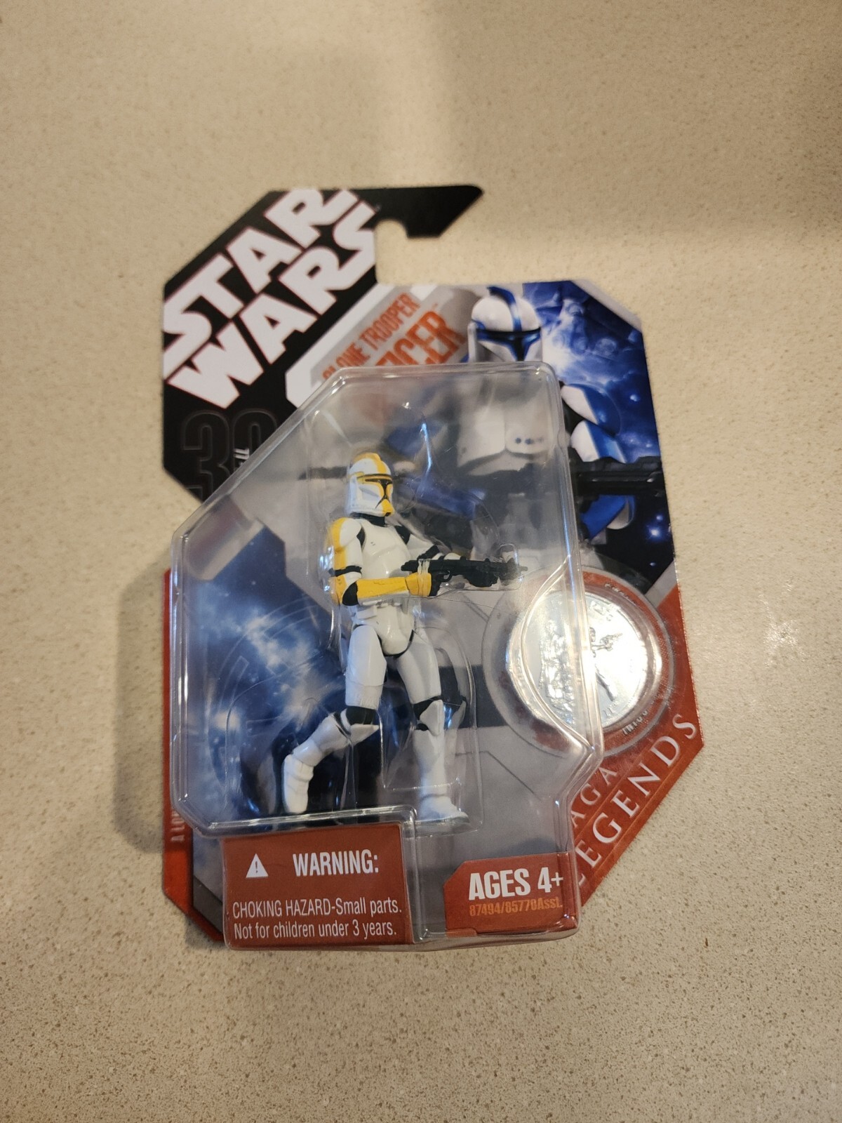 Star Wars 30th Anniversary Saga Legends (2007) Yellow Clone Trooper ...