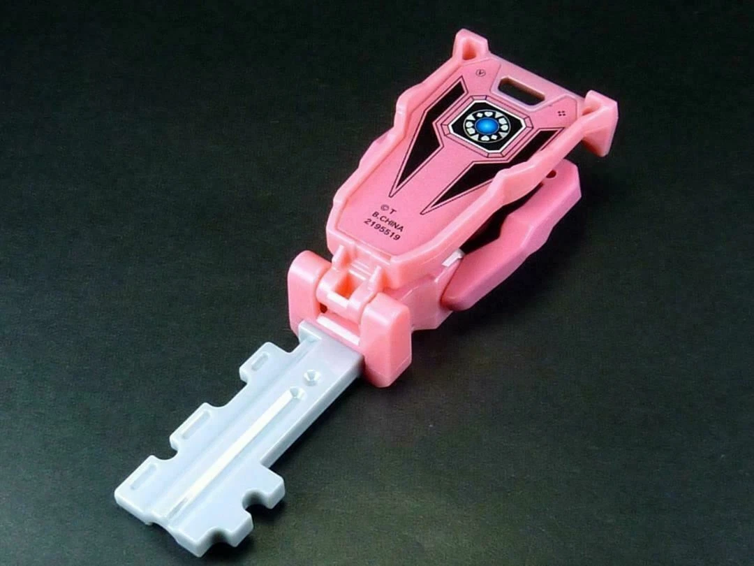 Power Rangers Super Megaforce Pink Ranger Key