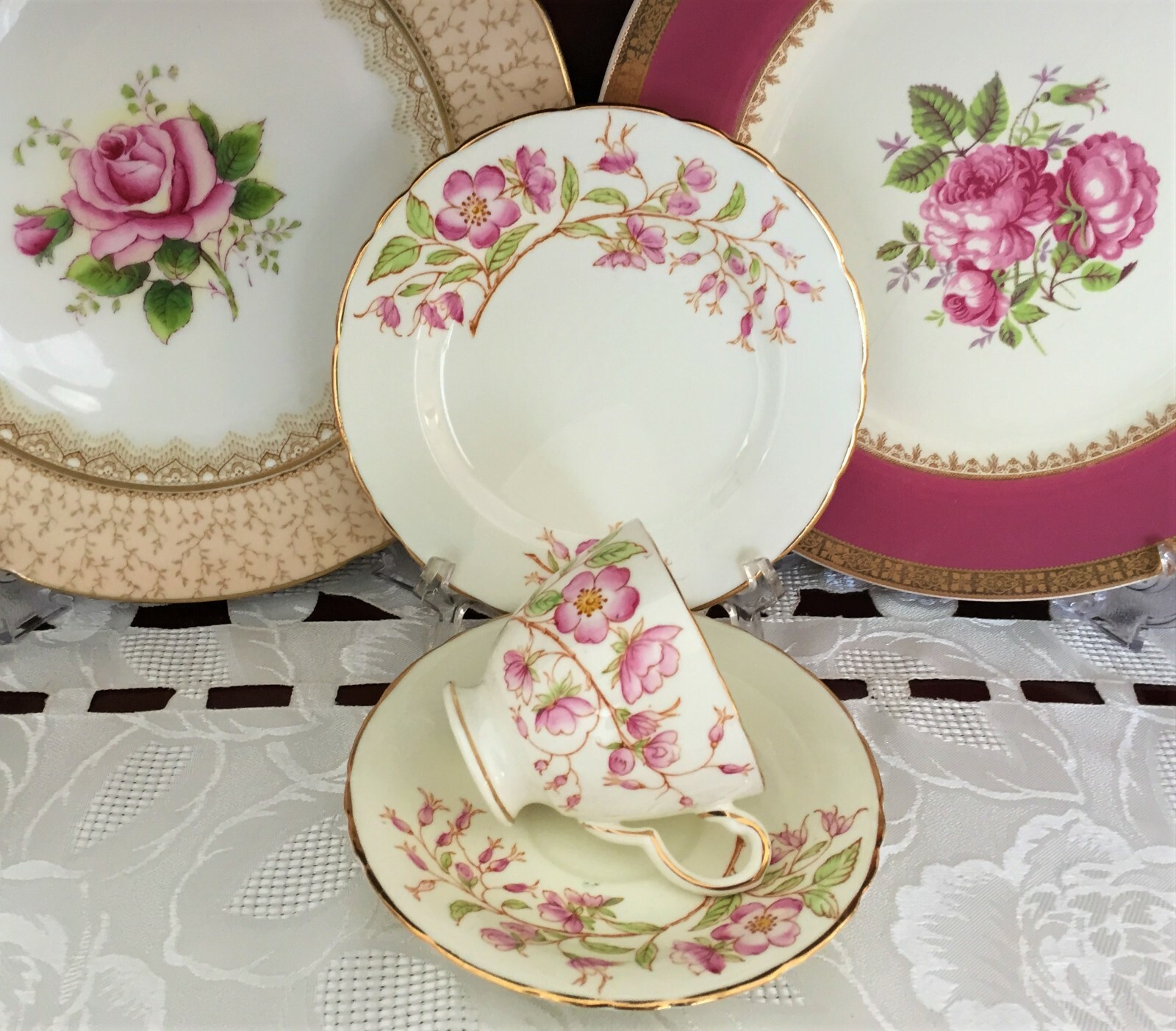 VINTAGE DELPHINE BONE CHINA ENGLAND SOFT PINK FLORAL PATTERN TRIO C1930 ...