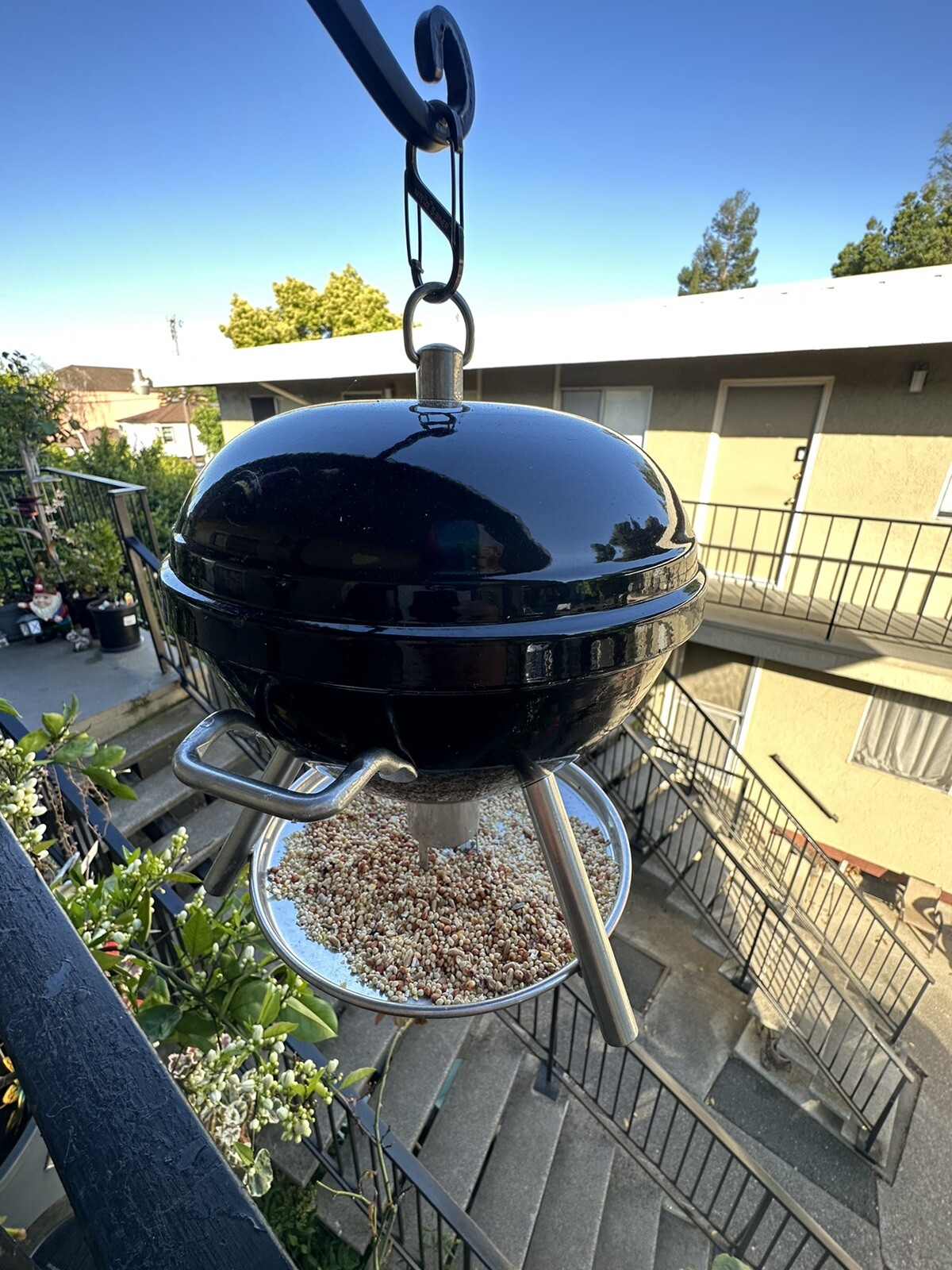 Bird Feeder BBQ Kettle Grill VERY UNIQUE Pale Yellow Cute Hanging Seed ...
