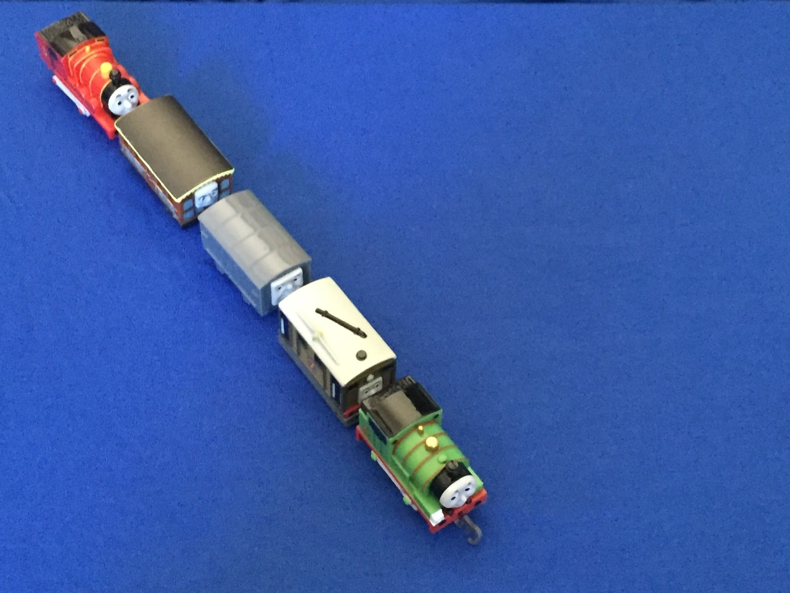 PERCY + JAMES + TOBY+ BEPPE + FREIGHT CAR / Thomas Capsule Plarail ...