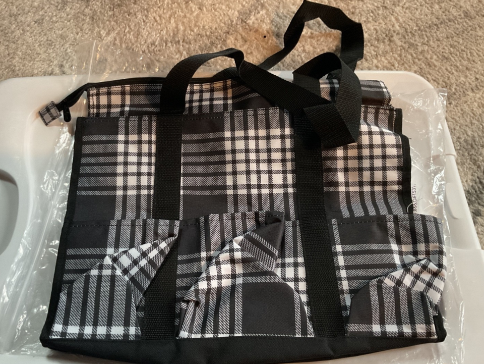 Thirty One - Zip Top Organizing Utility Tote in PERFECTLY PLAID - NWT ...