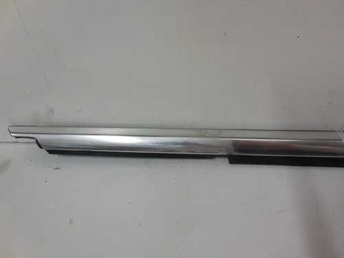 07-13 Mercedes W221 S Class Exterior Lower Window Door Molding Front ...