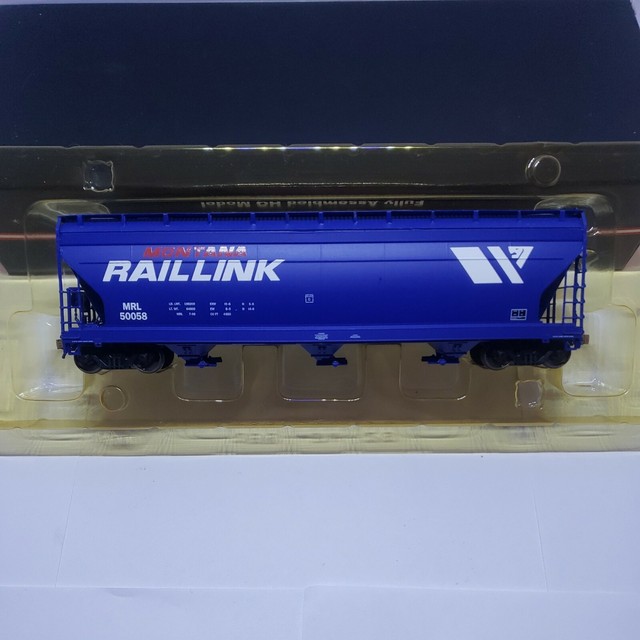 HO Scale InterMountain ACF 3 Bay Hopper Montana Rail Link Lions Head ...