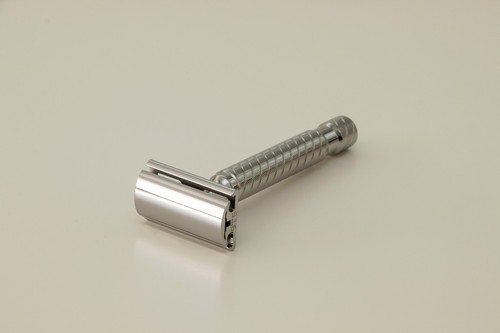 Timeless Razor stainless steel DE safety razor set open and closed comb ...