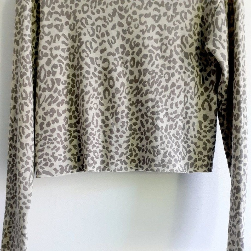 Y2K Antistar Tan Leopard Print Cropped Pull Over Lightweight Womens ...
