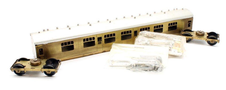 COMET COACHES 'OO' GAUGE LOT OF 2 COMPOSITE COACH MODEL KITS | eBay UK