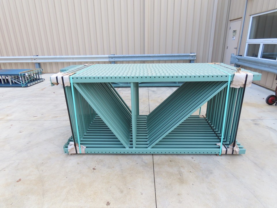 Interlake 8' x 42" Teardrop Pallet Racking Upright 3x3" Leg 23900Lb ...