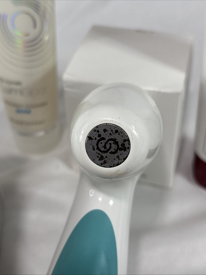 NU SKIN AgeLOC LumiSpa Facial Cleansing Device, New Head, Charger, Box ...