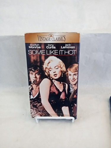 Some Like It Hot VHS Tape Marilyn Monroe Jack Lemon Sealed 27616623232 ...