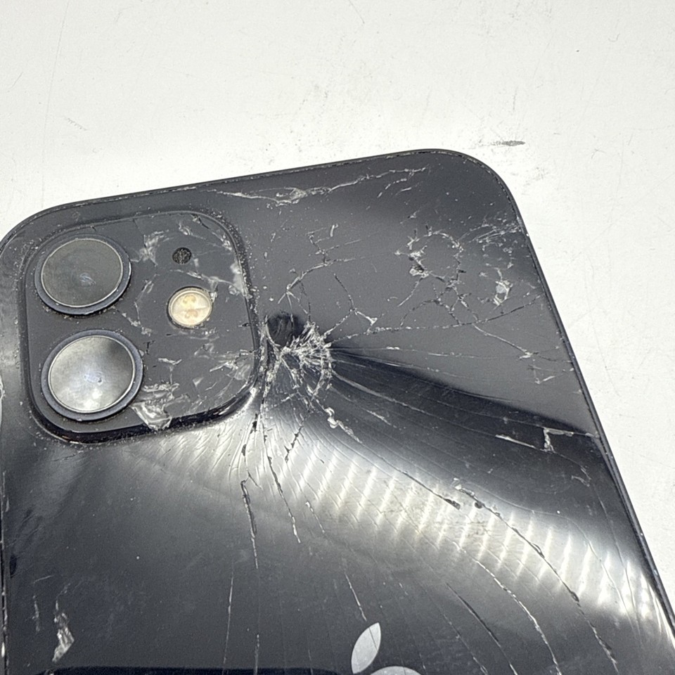 Apple iPhone 12 64GB Black (Unlocked) Working - Cracked Back Glass (GT8 ...