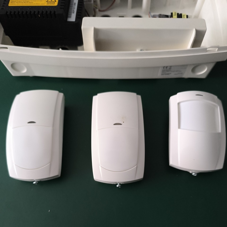 Texecom Premier Elite 48-W Hybrid Wired / Wireless alarm Panel, keypad ...